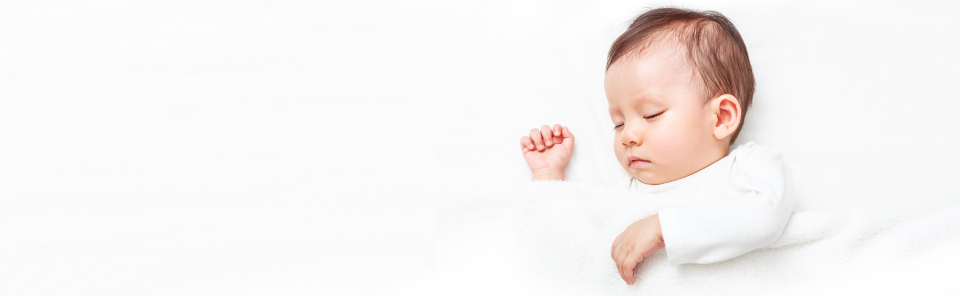 Cu Somnic De Pitic, Intreaga Familie Se Odihneste Corect